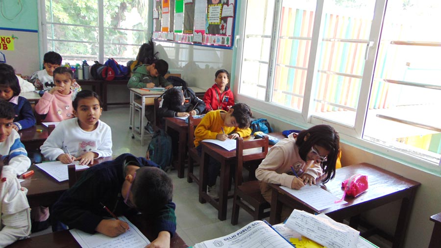 Pearls on Paper Competition 2025-26 – Delhi Public School, Serrvodaya ...